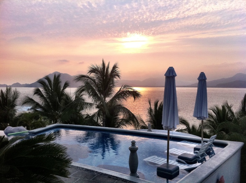 The Freedom 13 wants to send you to Paradise | Raffle Creator