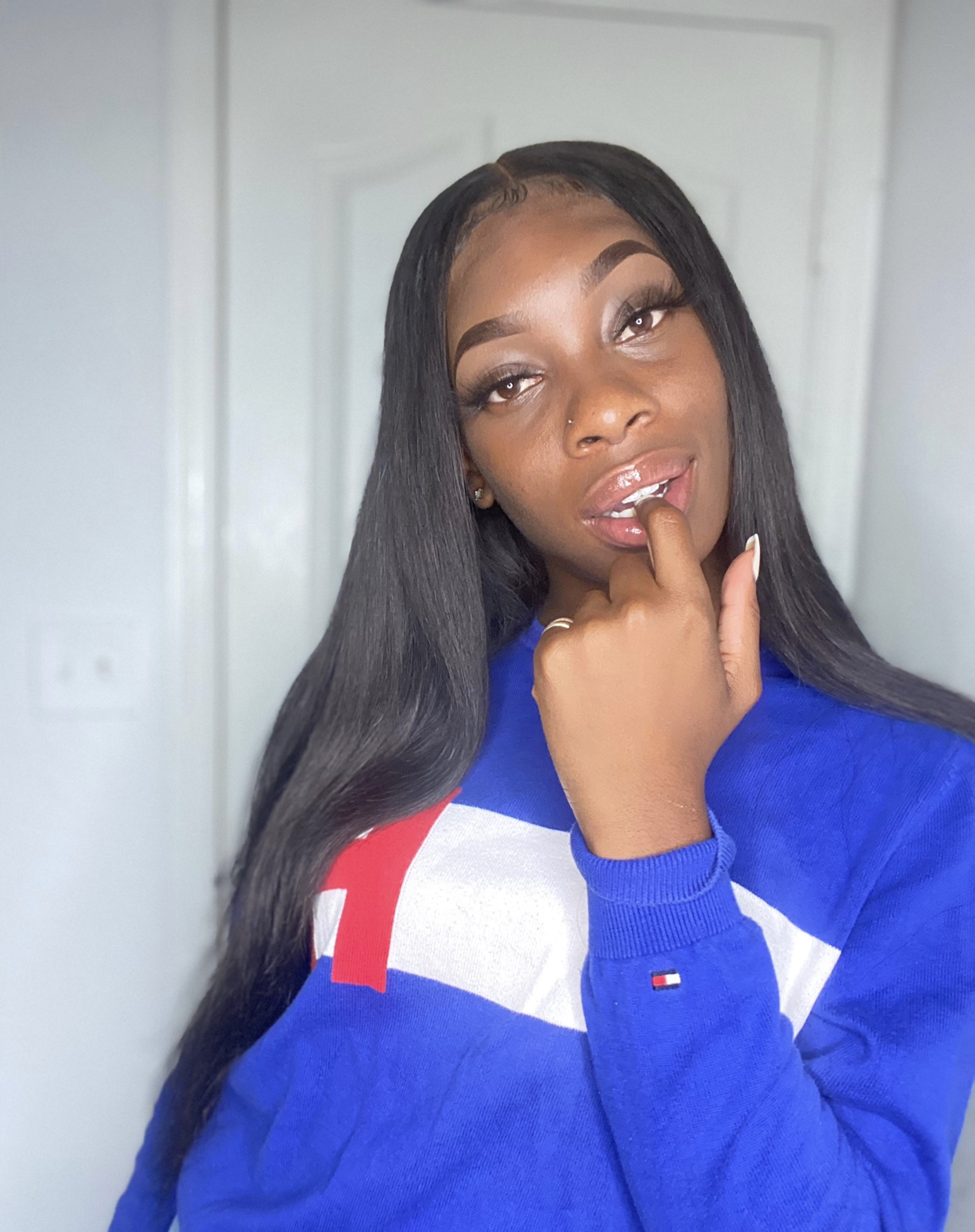 Queen’s Exclusive Giveaway & Photoshoot | Raffle Creator