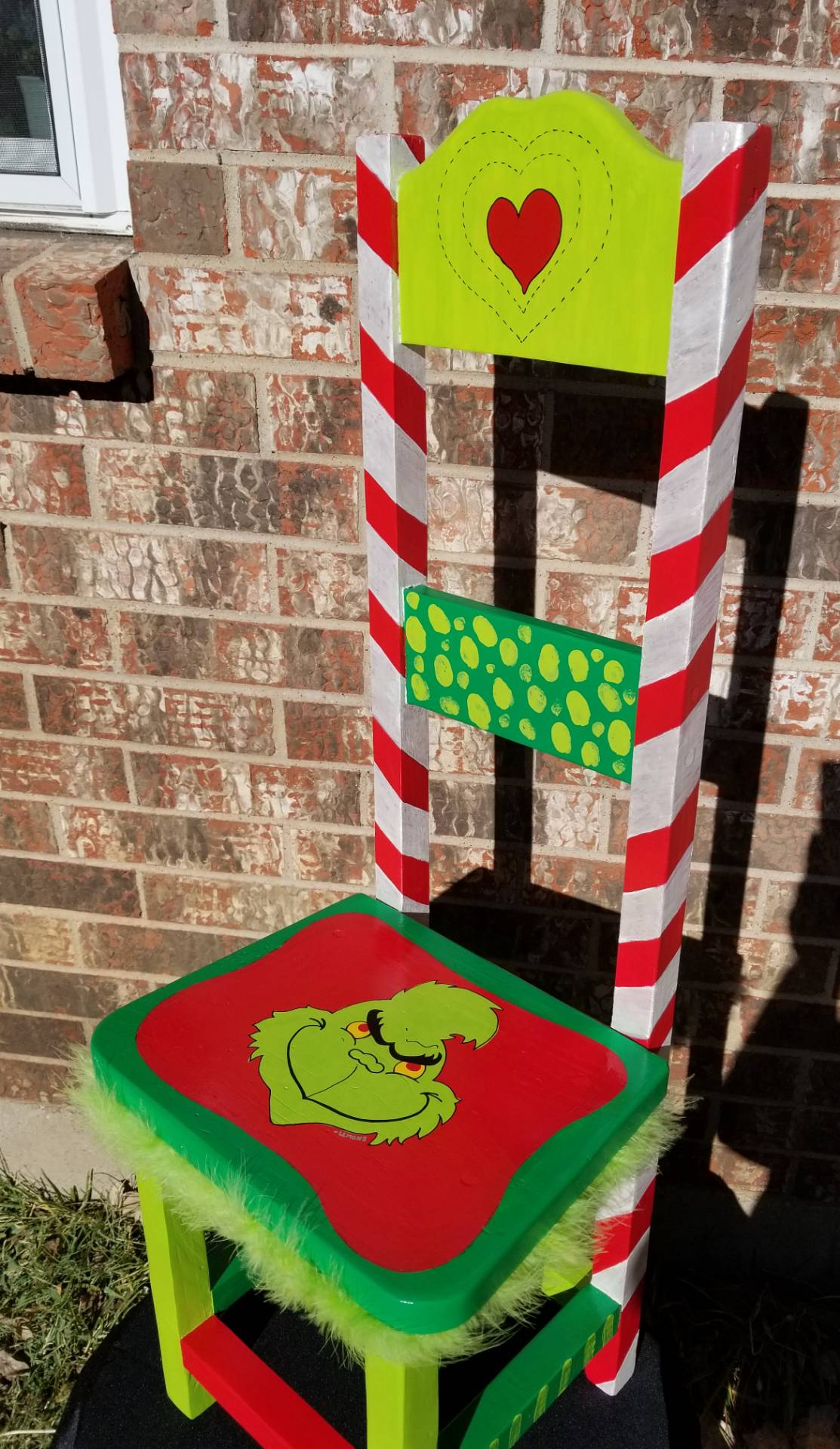 Grinchy Holiday Chair | Raffle Creator