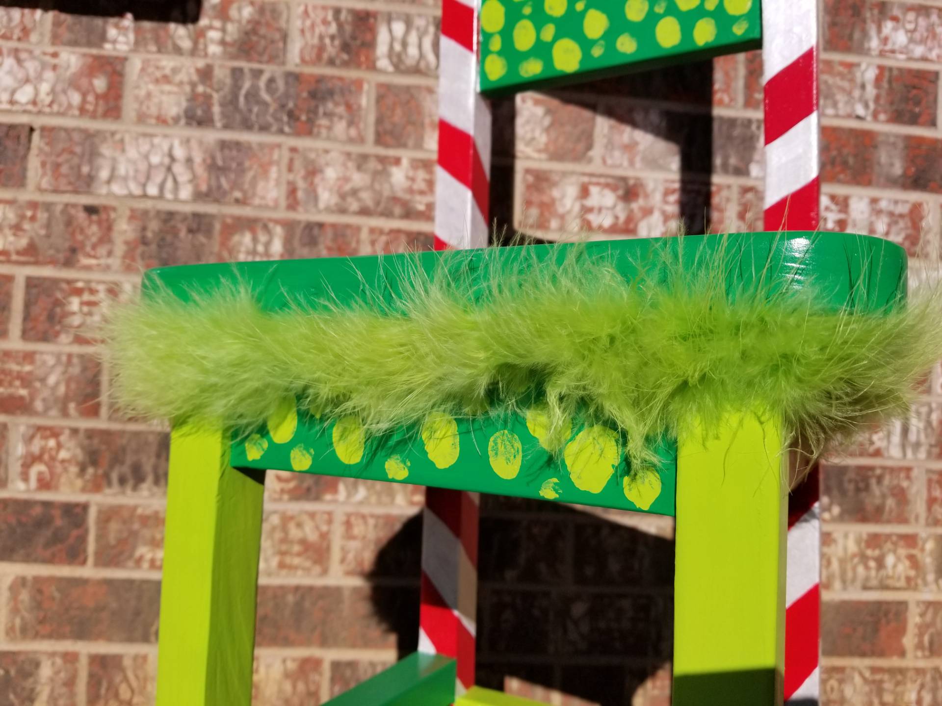 Grinchy Holiday Chair | Raffle Creator