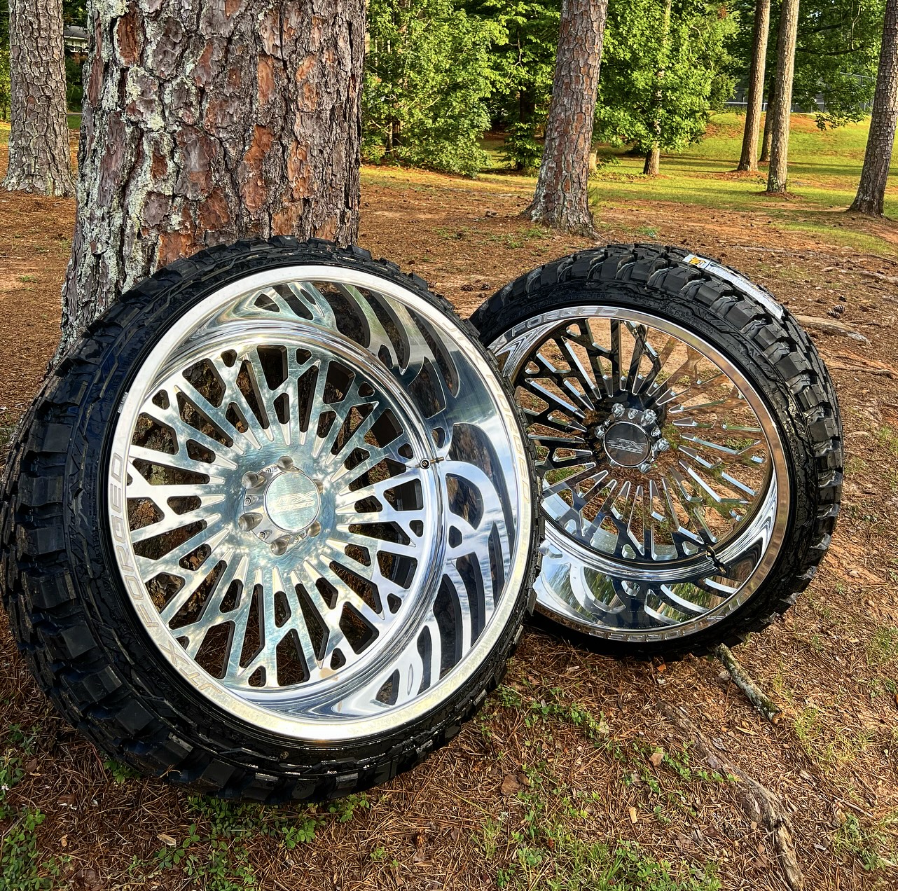 26x16 JTX Akimbo | 35x15.50 Fury's | Raffle Creator