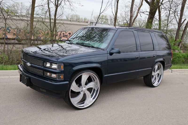 La Burberry Tahoe on 28-inch Billets Giveaway | Raffle Creator