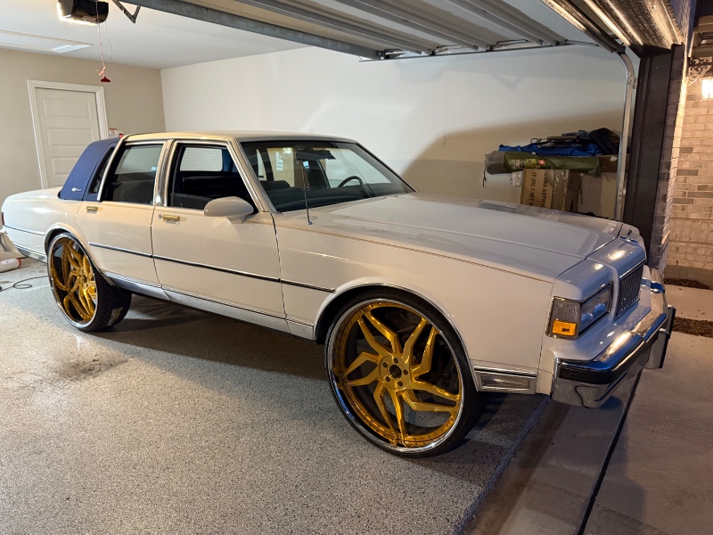 CUSTOM LS BOX CHEVY ON 28s CORLEONES OR FULLY BUILT 426 CUSTOM WIDEBODY ...