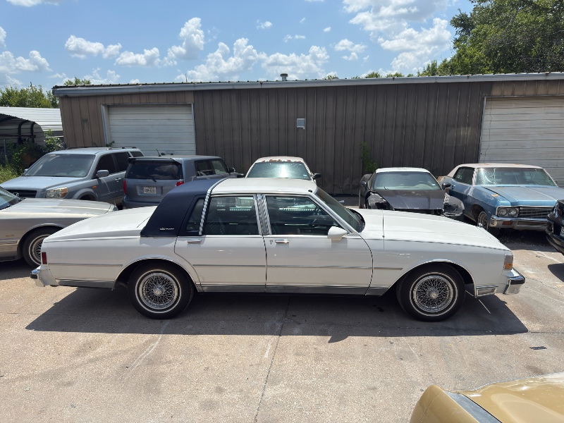 CUSTOM LS BOX CHEVY ON 28s CORLEONES OR FULLY BUILT 426 CUSTOM WIDEBODY ...